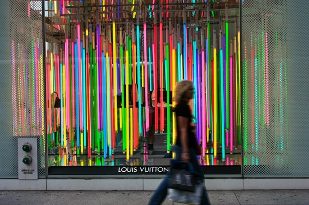 How to Communicate Your Brand Identity through Store Branding